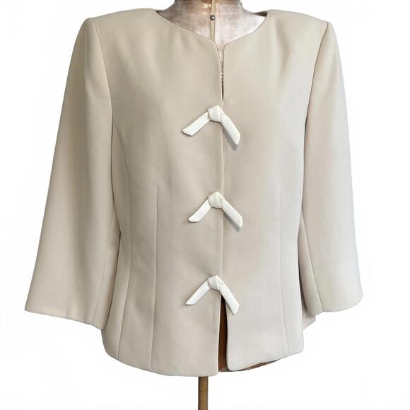 Le Suit | Jackets & Coats | Le Suit Cream Snap Closure Blazer With Bow ...